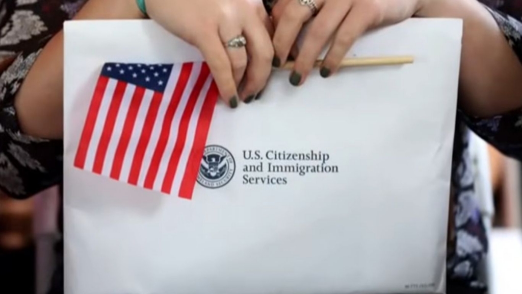 The Trump administration seeks to revoke the citizenship of 17 ...